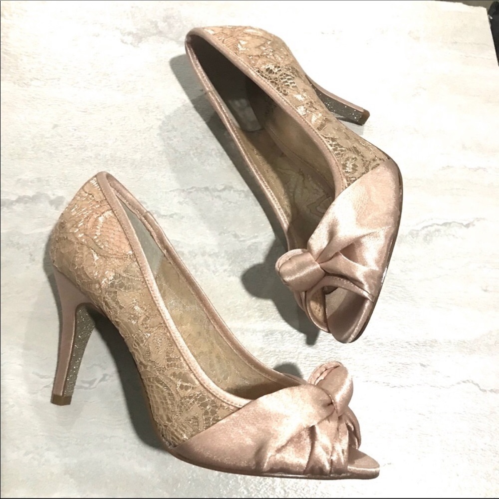 New Adrianna Papell Francesca Pump Heels 8.5 Pink - Gem